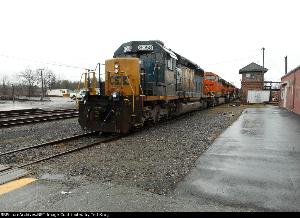 CSX 8058, BNSF 6368, BNSF 7112 & BM 335
